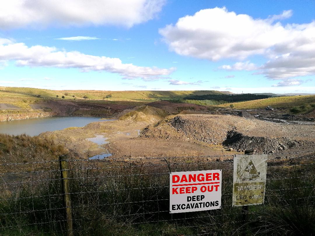 Troy Quarry – Tali walks